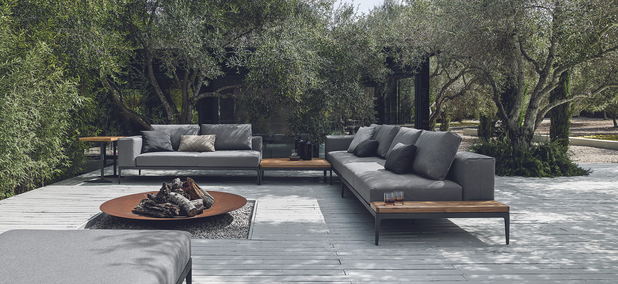 Gloster Grid Collection | Cantoni Furniture